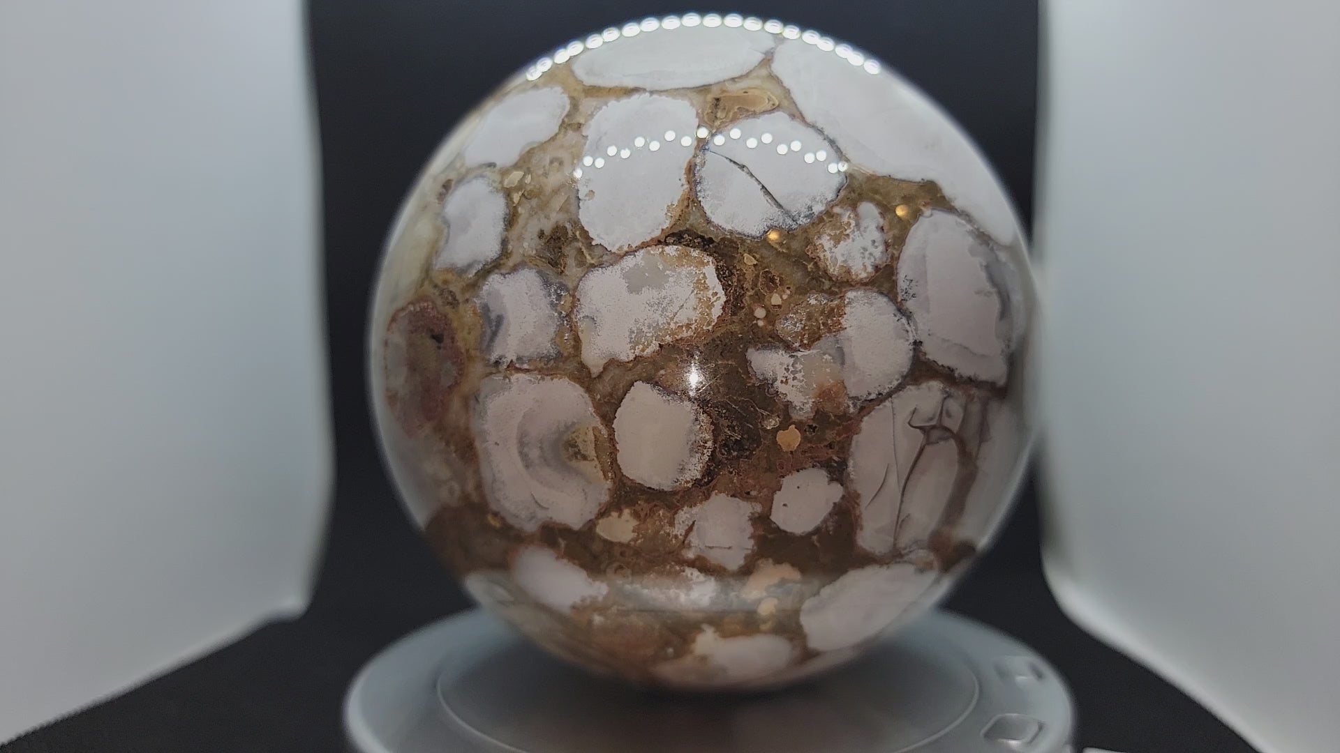 King Cobra jasper sphere – minerals in motion